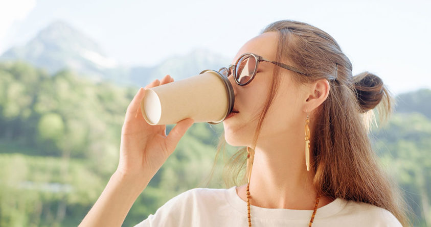 Drikke i varmen: Kjøl deg ned med varm kaffe | Alt du vil vite om kaffe